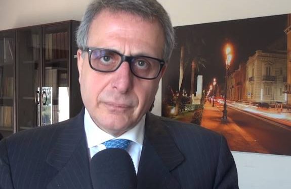 Mario Caligiuri autore del libro “Cyber Intelligence. Tra libertà e ...