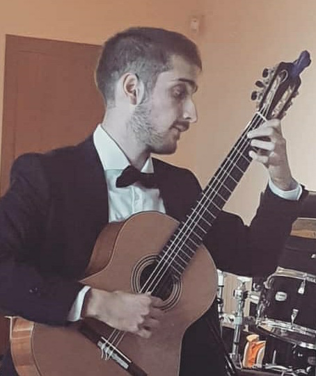 Festival chitarristico Guitaromanie 2022 a Nicotera, questa sera il ...