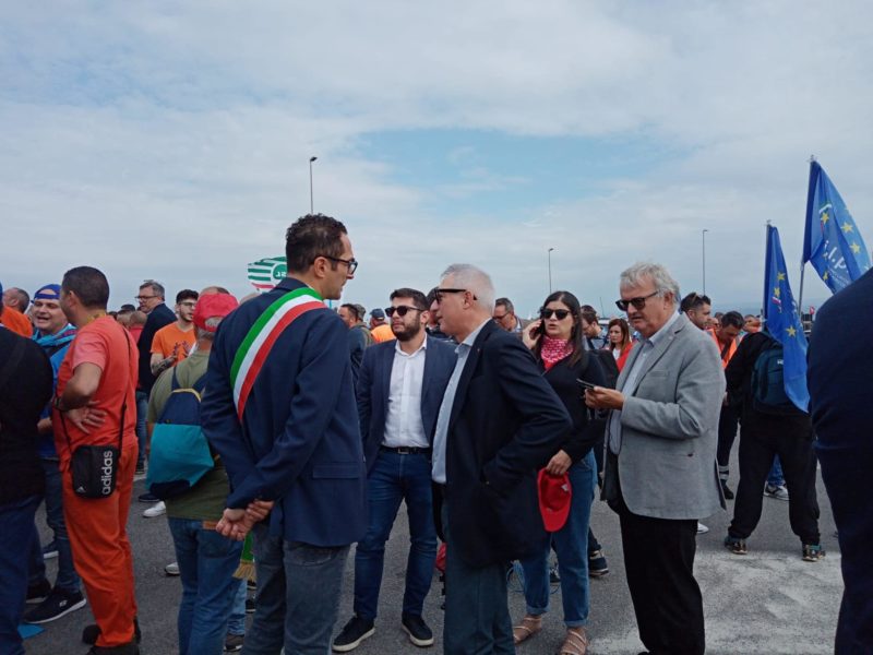 Michele Tripodi sindaco di Polistena presente alla manifestazione al ...